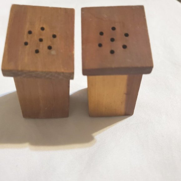 Unbranded | Dining | Salt And Pepper Vtg Outhouse Wood Ma Pa 2 Camp ...